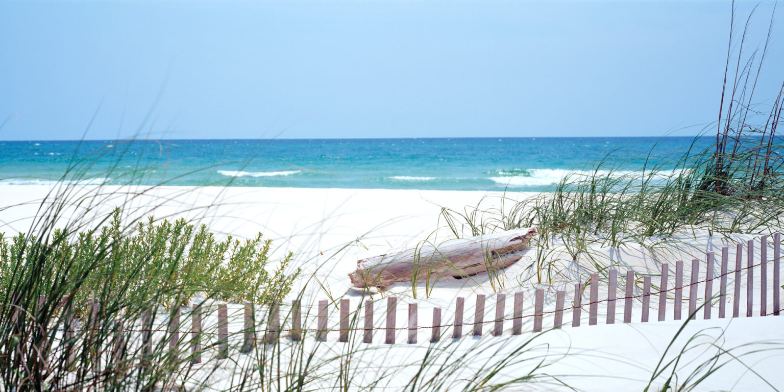 5 Easy Coastal Decorating Ideas for Your Home - Biggies Window Well ...